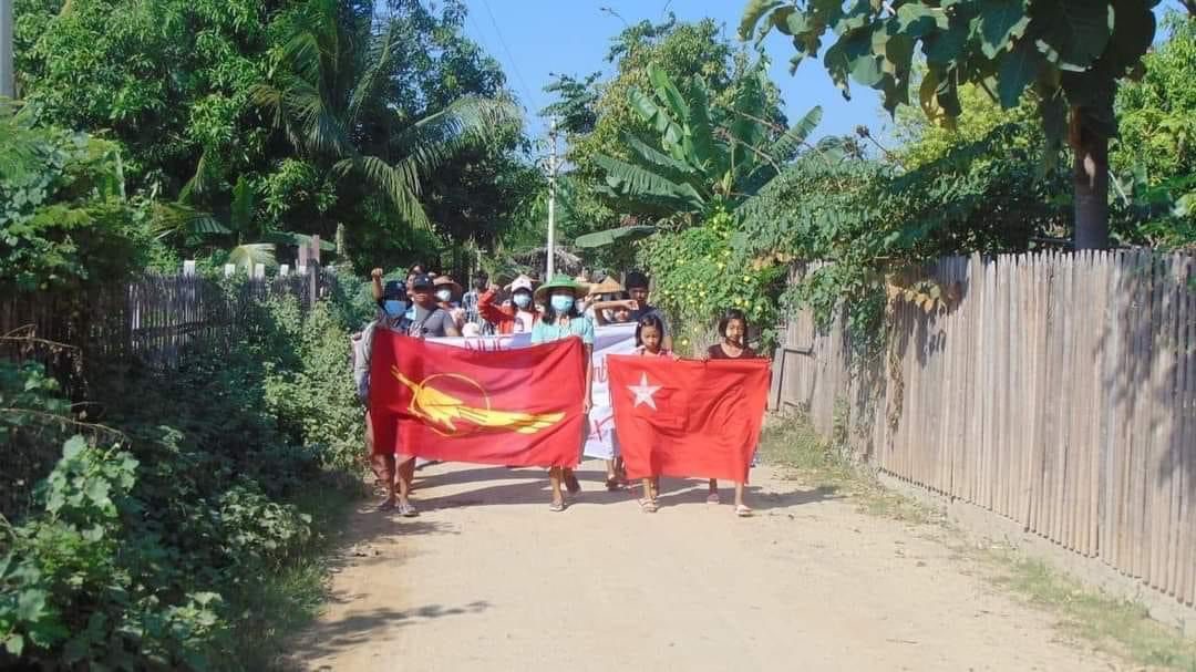 ယင်းမာပင် ဆားလင်းကြီး ရွာပေါင်းစုံ သပိတ် စစ်ကြောင်း ဖက်ဆစ် စစ်တပ် တော်လ