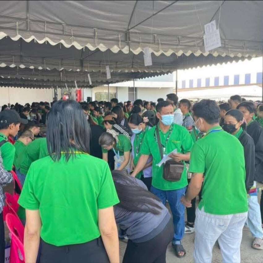 ထိုင်းနိုင်ငံရှိ အီလက်ထရောနစ်စက်ရုံတွင် တရားဝင် မြန်မာအလုပ်သမား ၁၆၀၀ ...